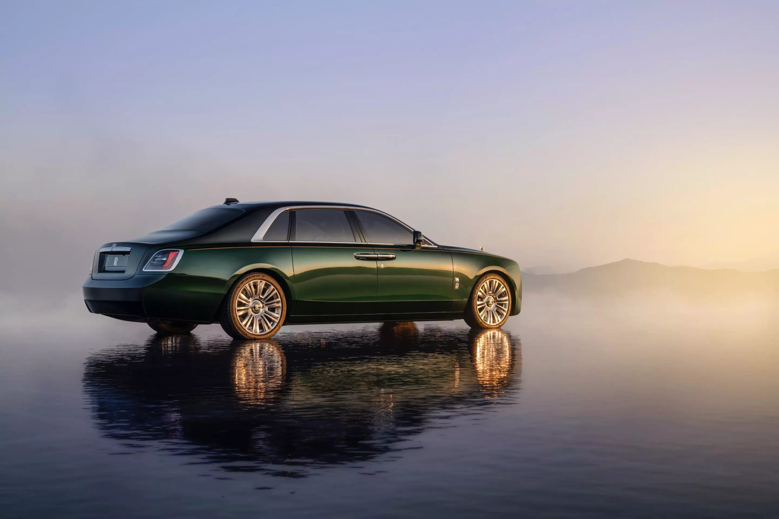 Rolls Royce Ghost - Airport VIP Services
